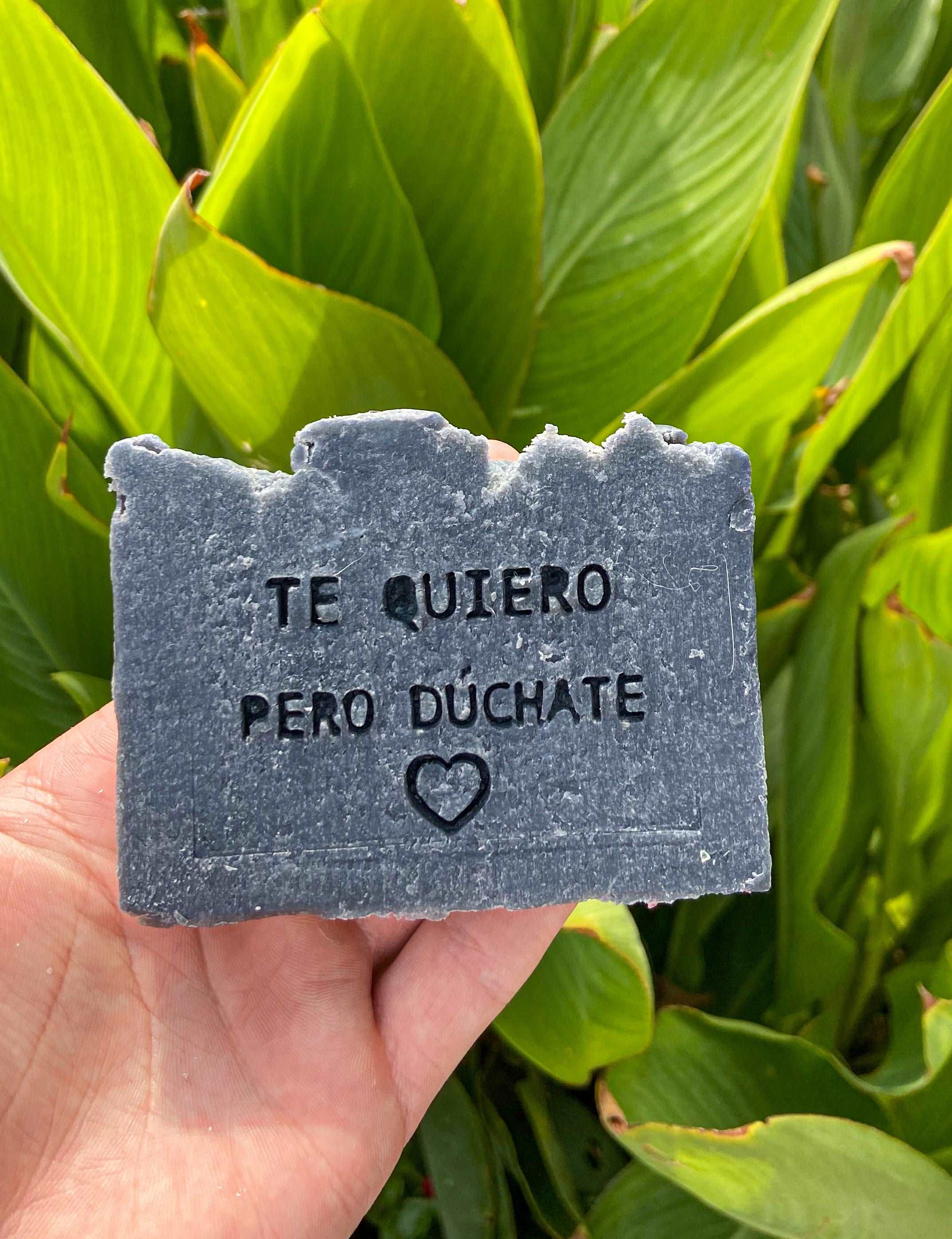 TE QUIERO, PERO DÚCHATE | Kalgary Soap